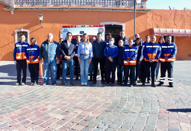 SIMSA realiza donación de ambulancia en Guanajuato - Grupo SIMSA ...